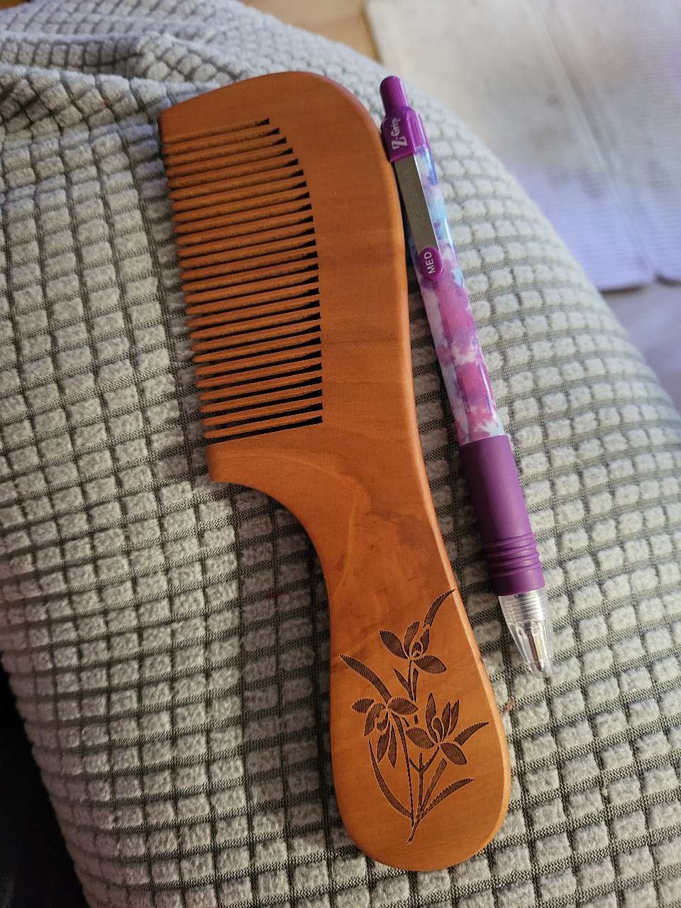 Large Peach Wood Comb Anti Static Portable Cosmetic Comb Plum Orchid ...